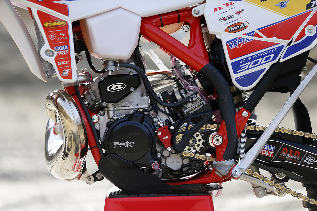 A CLOSER LOOK ON STEVE HOLCOMBE’S BETA RR 300 RACING - Update 2026